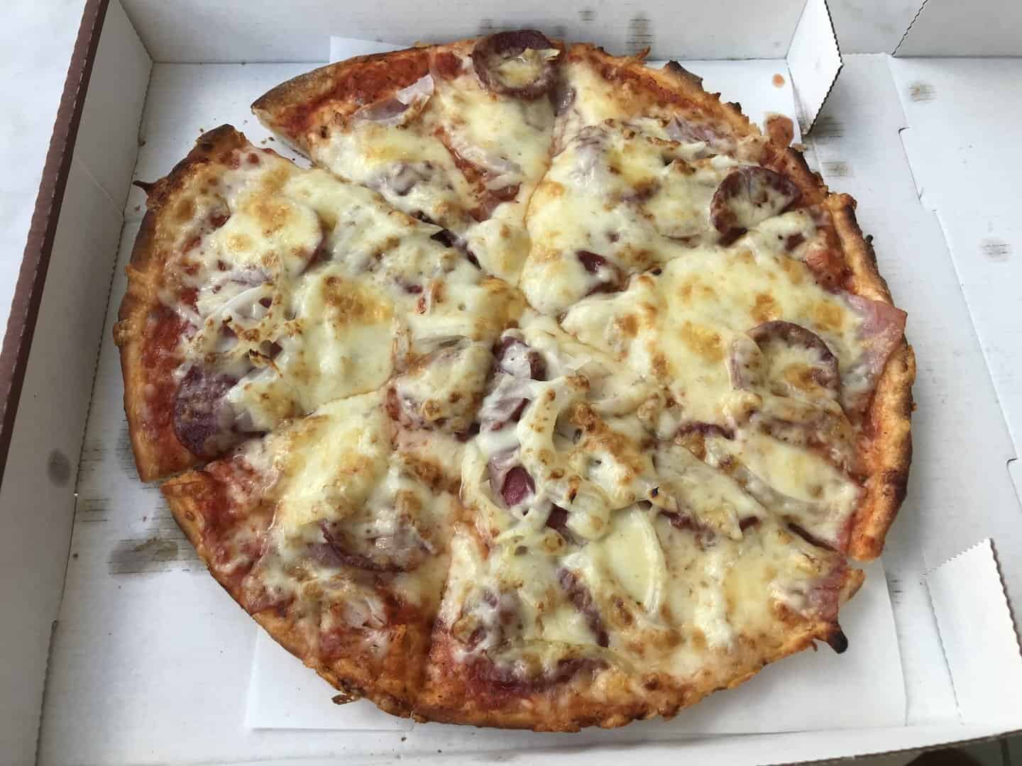 Pizza bestellen in Stuttgart: Pizza-Express Leone | Hubert-testet